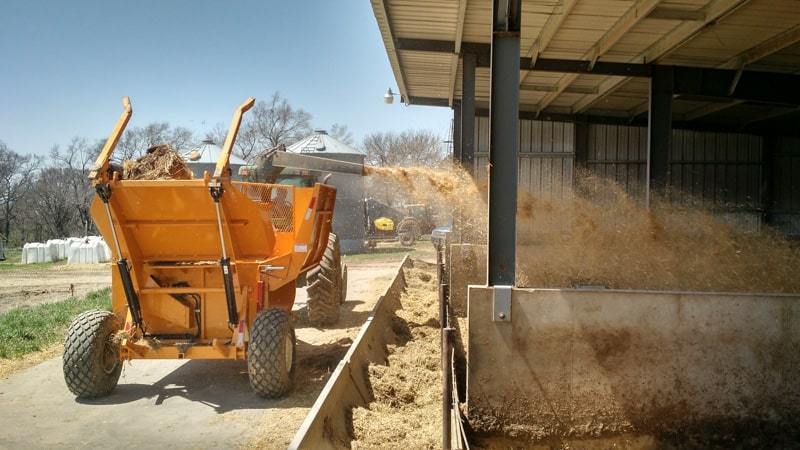 7830-TD Round Bale Processor & Straw Blower | Fair Manufacturing