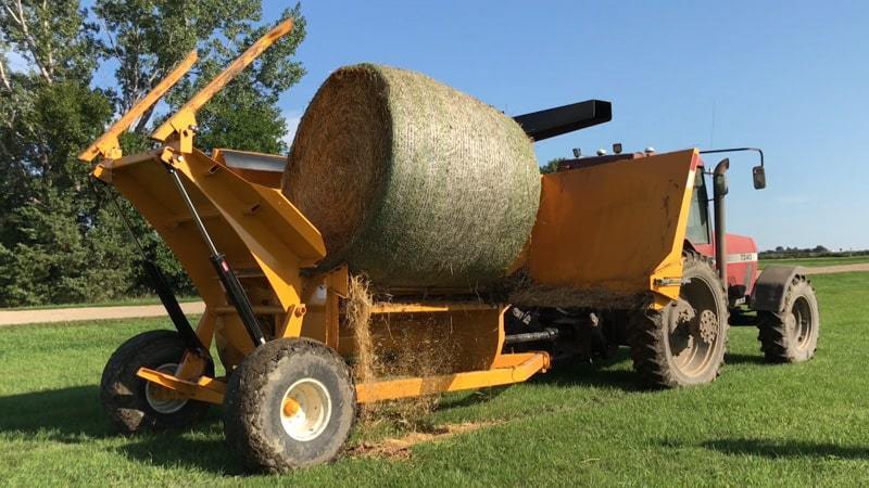 7830-TD Round Bale Processor & Straw Blower | Fair Manufacturing